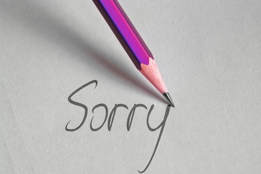 學英文／除了I'm sorry 還有哪些道歉用法 | | EnglishOK 中學英閱誌